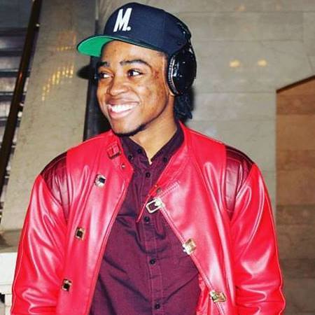 18 Professional Travelers And Bloggers Name The Best Camera For Vlogging